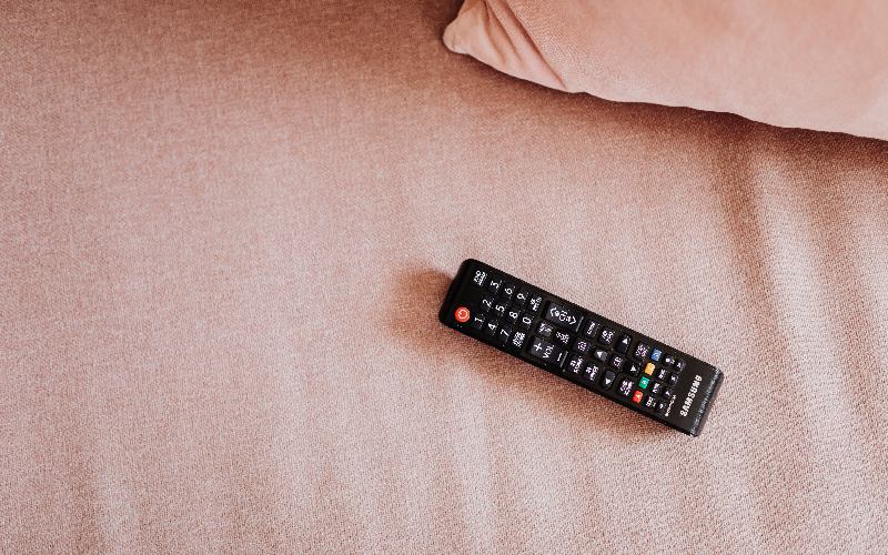 How to Revive Your Remote Control with Aluminum Foil – DailyThings.me