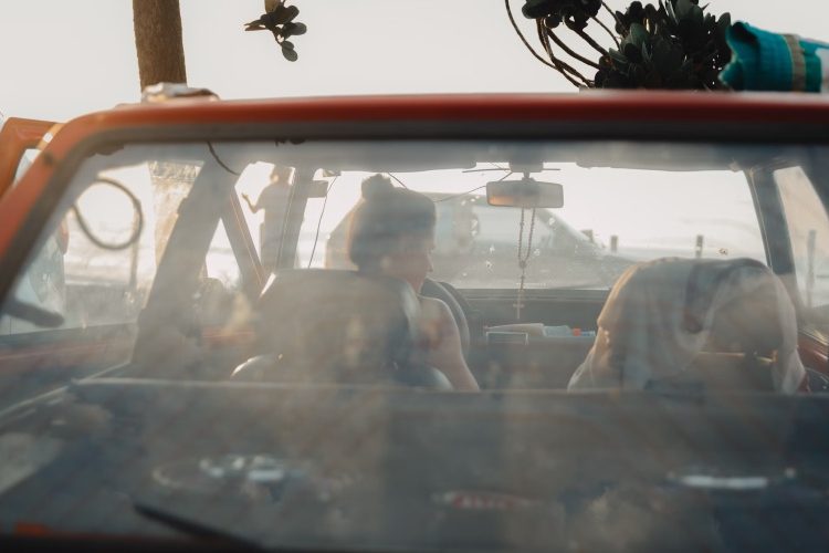 Your Ultimate Guide to Clean the Inside of Your Car Windshields ...