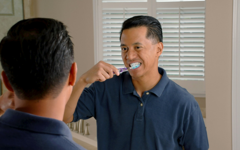 Teeth Whitening at Home with Just Two Household Products – DailyThings.me